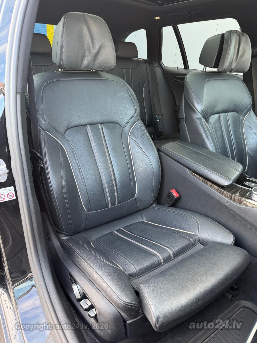 Melns BMW 5 Series 2018 Tartu, ar dzinēja tilpumu 3.00 L un nobraukumu 172 tūkst. km par 22700 €, foto 10 vietnē AUTOMOTO.COM.LV