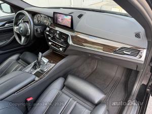 Melns BMW 5 Series 2018 Tartu, ar dzinēja tilpumu 3.00 L un nobraukumu 172 tūkst. km par 22700 €, foto 16 vietnē AUTOMOTO.COM.LV
