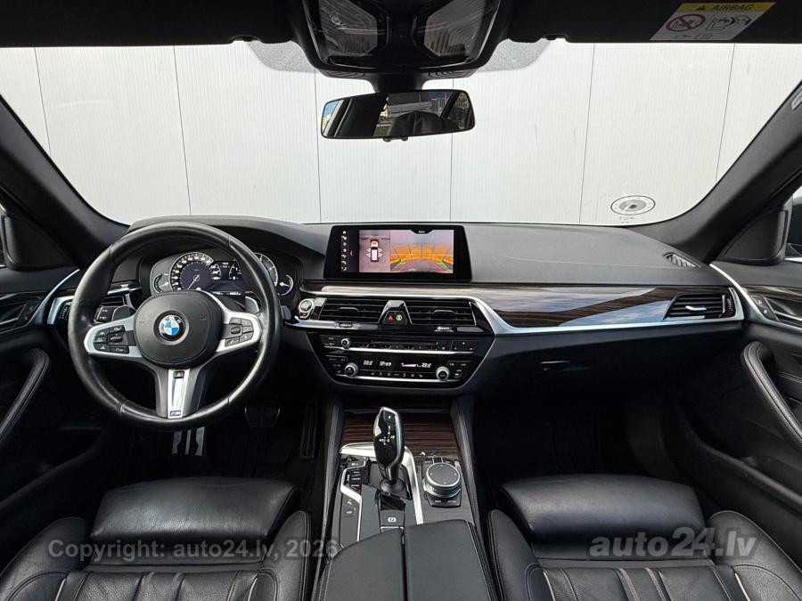 Melns BMW 5 Series 2018 Tartu, ar dzinēja tilpumu 3.00 L un nobraukumu 172 tūkst. km par 22700 €, foto 17 vietnē AUTOMOTO.COM.LV