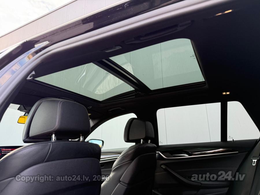 Melns BMW 5 Series 2018 Tartu, ar dzinēja tilpumu 3.00 L un nobraukumu 172 tūkst. km par 22700 €, foto 19 vietnē AUTOMOTO.COM.LV