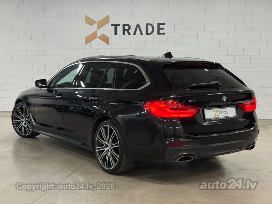 Melns BMW 5 Series 2018 Pērnava, ar dzinēja tilpumu 3.00 L un nobraukumu 294 tūkst. km par 18990 €, foto 7 vietnē AUTOMOTO.COM.LV