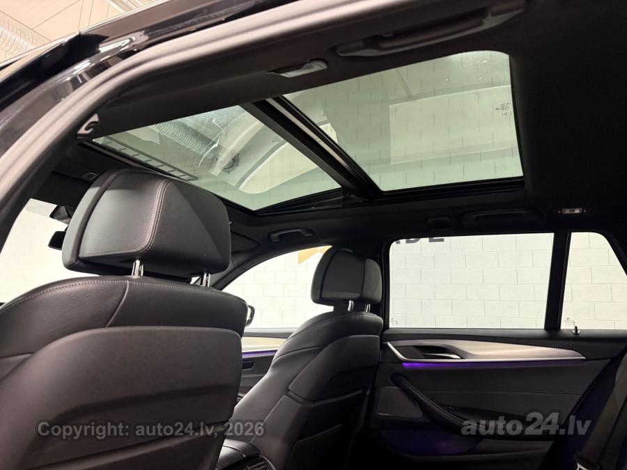 Melns BMW 5 Series 2018 Pērnava, ar dzinēja tilpumu 3.00 L un nobraukumu 294 tūkst. km par 18990 €, foto 16 vietnē AUTOMOTO.COM.LV