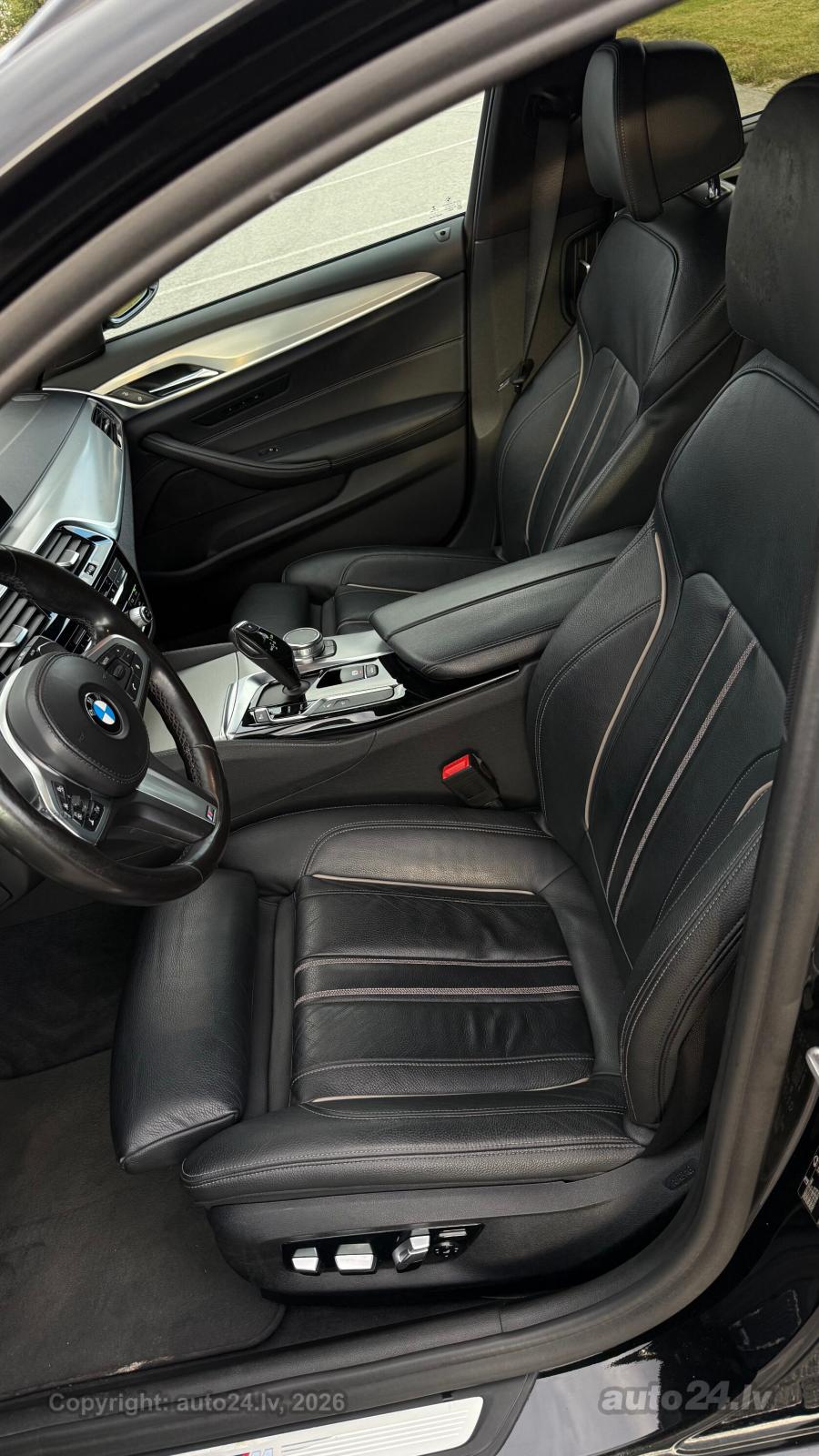 Melns BMW 5 Series 2018 Tallina, ar dzinēja tilpumu 2.00 L un nobraukumu 265 tūkst. km par 19990 €, foto 11 vietnē AUTOMOTO.COM.LV