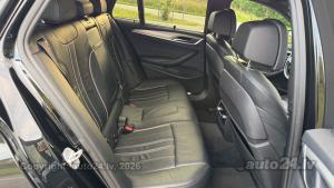 Melns BMW 5 Series 2018 Tallina, ar dzinēja tilpumu 2.00 L un nobraukumu 265 tūkst. km par 19990 €, foto 15 vietnē AUTOMOTO.COM.LV