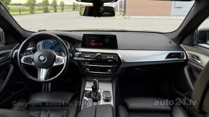 Melns BMW 5 Series 2018 Tallina, ar dzinēja tilpumu 2.00 L un nobraukumu 265 tūkst. km par 19990 €, foto 16 vietnē AUTOMOTO.COM.LV