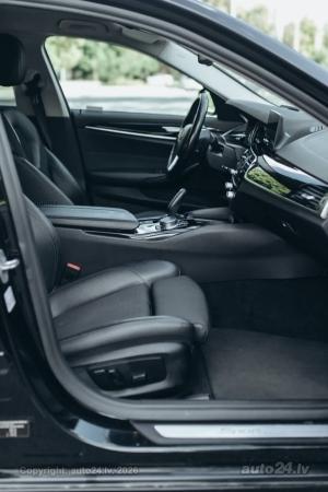 Melns BMW 5 Series 2018 Tallina, ar dzinēja tilpumu 2.00 L un nobraukumu 197 tūkst. km par 19999 €, foto 7 vietnē AUTOMOTO.COM.LV