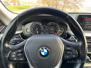 Black BMW 5 Series 2018 in Tallinn, with an engine capacity of 2.00 L and mileage of 232 thousand km for 19500 €, photo 10 on AUTOMOTO.COM.LV