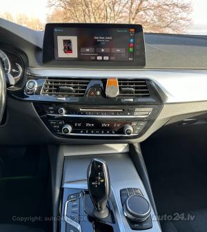 Black BMW 5 Series 2018 in Tallinn, with an engine capacity of 2.00 L and mileage of 232 thousand km for 19500 €, photo 11 on AUTOMOTO.COM.LV