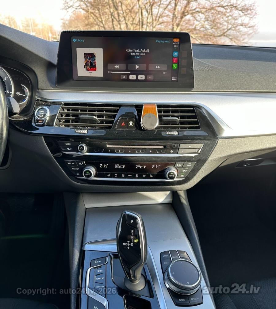 Black BMW 5 Series 2018 in Tallinn, with an engine capacity of 2.00 L and mileage of 232 thousand km for 19500 €, photo 11 on AUTOMOTO.COM.LV