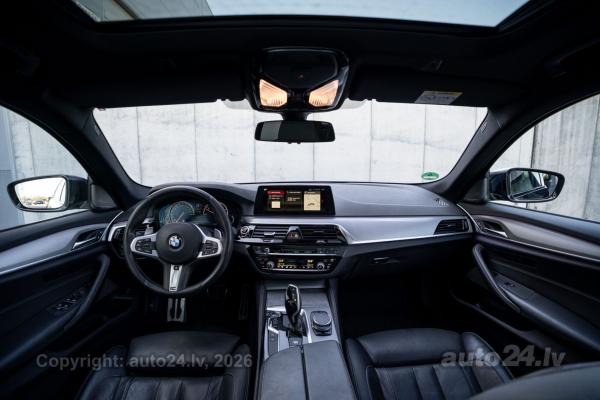 Black BMW 5 Series 2018 in Tartu, with an engine capacity of 3.00 L and mileage of 165 thousand km for 27900 €, photo 10 on AUTOMOTO.COM.LV