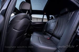 Black BMW 5 Series 2018 in Tartu, with an engine capacity of 3.00 L and mileage of 165 thousand km for 27900 €, photo 18 on AUTOMOTO.COM.LV