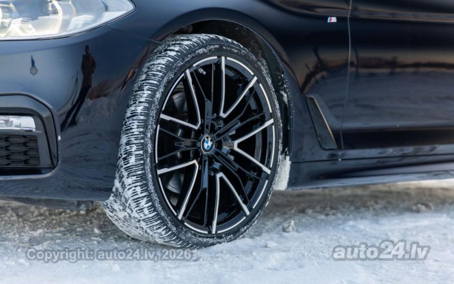 Melns BMW 5 Series 2019 Tallina, ar dzinēja tilpumu 2.00 L un nobraukumu 197 tūkst. km par 24990 €, foto 12 vietnē AUTOMOTO.COM.LV