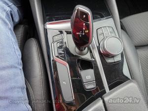 Black BMW 5 Series 2019 in Tallinn, with an engine capacity of 2.00 L and mileage of 164 thousand km for 23500 €, photo 10 on AUTOMOTO.COM.LV