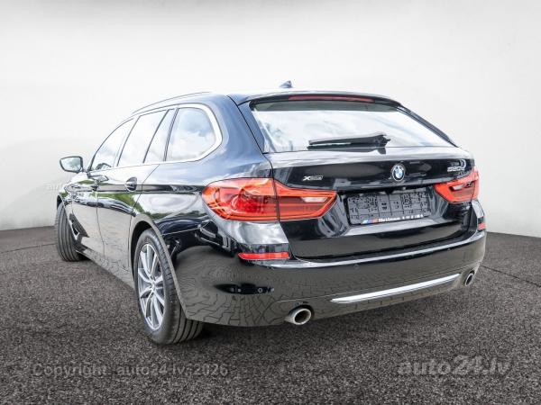 Melns BMW 5 Series 2019 Tallina, ar dzinēja tilpumu 2.00 L un nobraukumu 137 tūkst. km par 26990 €, foto 4 vietnē AUTOMOTO.COM.LV