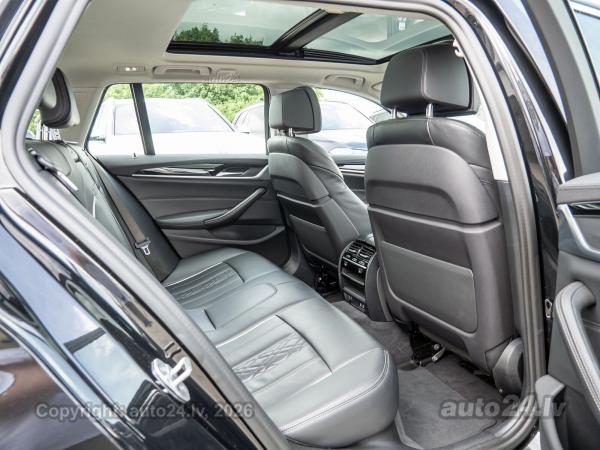 Melns BMW 5 Series 2019 Tallina, ar dzinēja tilpumu 2.00 L un nobraukumu 137 tūkst. km par 26990 €, foto 6 vietnē AUTOMOTO.COM.LV