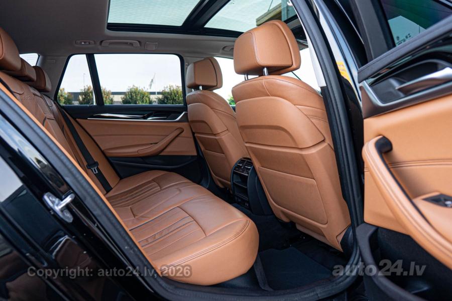 Melns BMW 5 Series 2019 Tartu, ar dzinēja tilpumu 3.00 L un nobraukumu 235 tūkst. km par 19500 €, foto 19 vietnē AUTOMOTO.COM.LV
