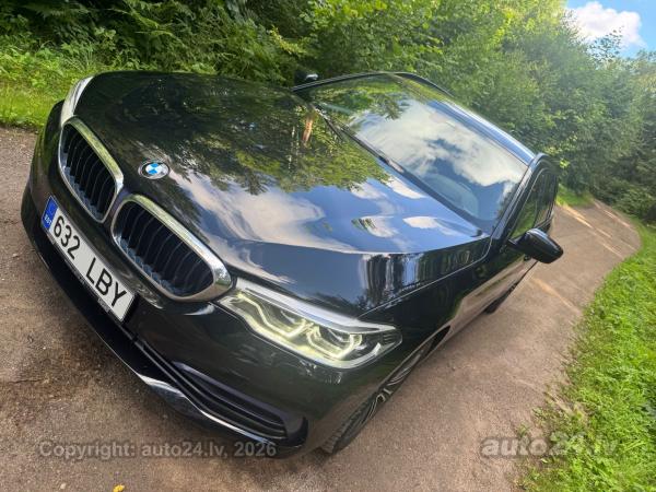 Black BMW 5 Series 2019 in Johvi, with an engine capacity of 2.00 L and mileage of 169 thousand km for 23300 €, photo 8 on AUTOMOTO.COM.LV