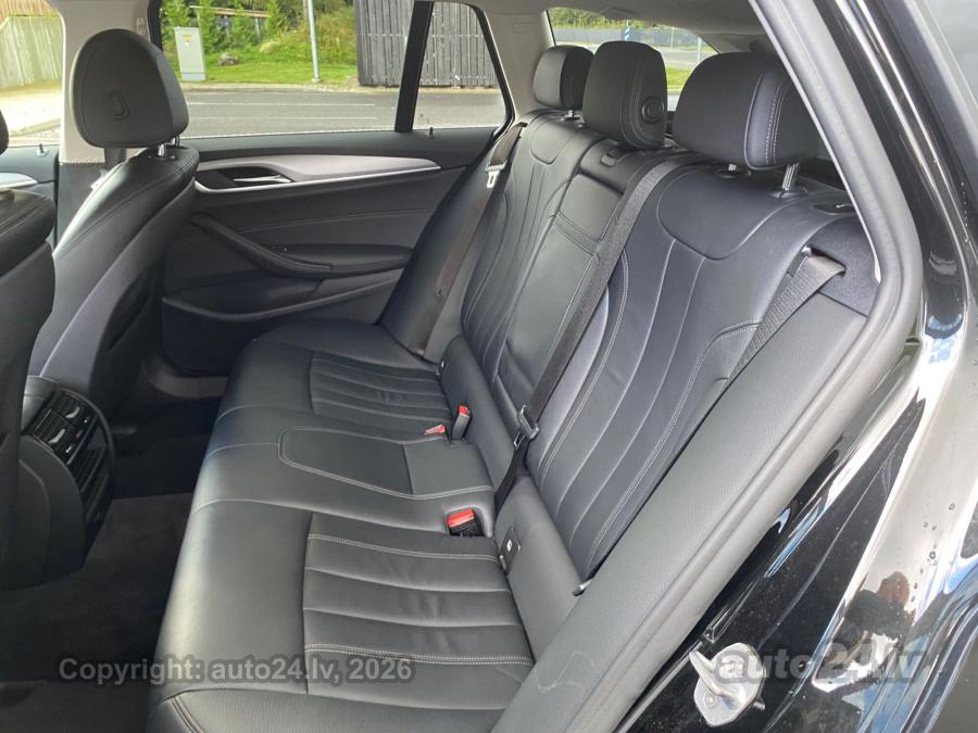 Melns BMW 5 Series 2019 Tallina, ar dzinēja tilpumu 3.00 L un nobraukumu 181 tūkst. km par 23500 €, foto 17 vietnē AUTOMOTO.COM.LV