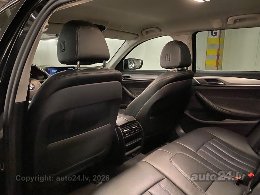 Melns BMW 5 Series 2019 Tallina, ar dzinēja tilpumu 3.00 L un nobraukumu 181 tūkst. km par 23500 €, foto 25 vietnē AUTOMOTO.COM.LV