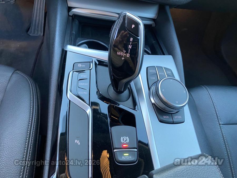 Melns BMW 5 Series 2019 Tallina, ar dzinēja tilpumu 3.00 L un nobraukumu 181 tūkst. km par 23500 €, foto 27 vietnē AUTOMOTO.COM.LV