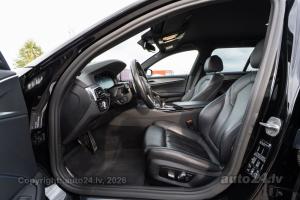 Black BMW 5 Series 2019 in Tallinn, with an engine capacity of 3.00 L and mileage of 244 thousand km for 24900 €, photo 7 on AUTOMOTO.COM.LV