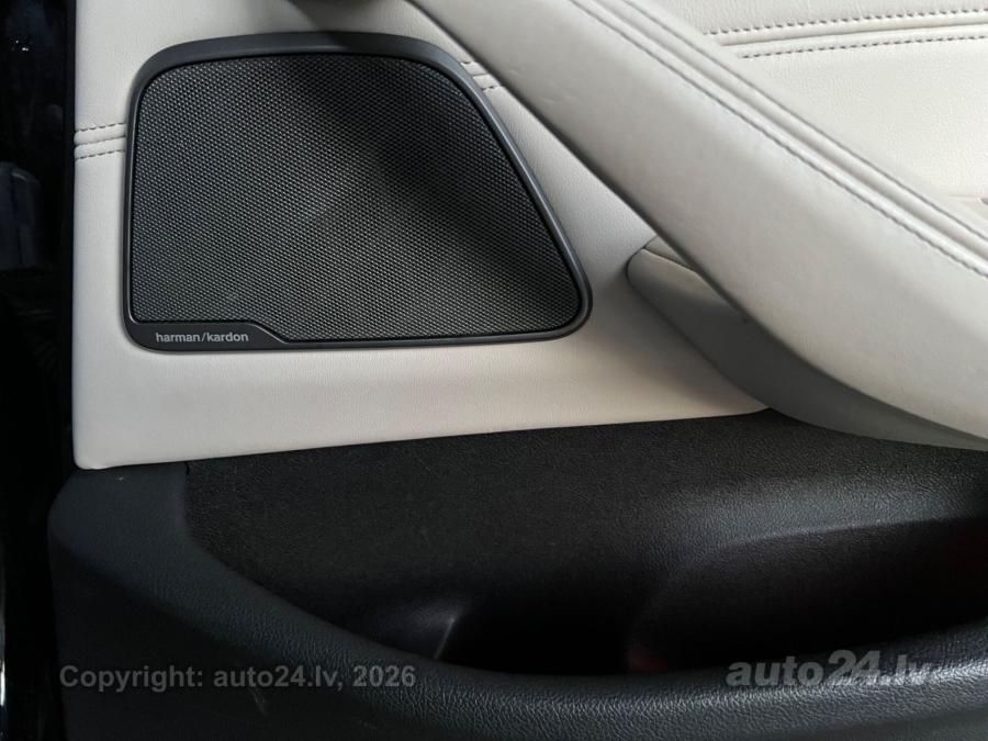 Melns BMW 5 Series 2019 Tallina, ar dzinēja tilpumu 3.00 L un nobraukumu 181 tūkst. km par 29000 €, foto 13 vietnē AUTOMOTO.COM.LV