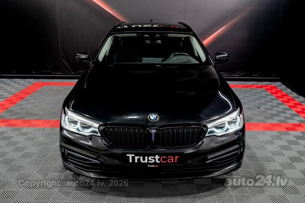 BMW 5 Series 2019 in Parnu on AUTOMOTO.COM.LV Black BMW 5 Series 2019 in Parnu, with an engine capacity of 3.00 L and mileage of 230 thousand km for 18500 €, photo 3 on AUTOMOTO.COM.LV