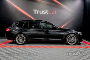 Melns BMW 5 Series 2019 Pērnava, ar dzinēja tilpumu 3.00 L un nobraukumu 230 tūkst. km par 18500 €, foto 9 vietnē AUTOMOTO.COM.LV