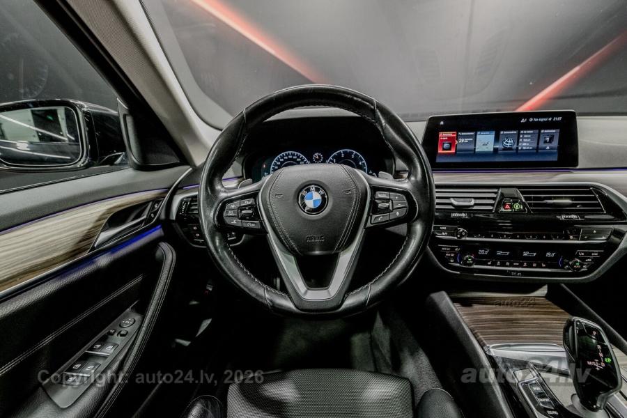 Melns BMW 5 Series 2019 Pērnava, ar dzinēja tilpumu 3.00 L un nobraukumu 230 tūkst. km par 18500 €, foto 20 vietnē AUTOMOTO.COM.LV