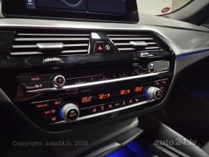 Black BMW 5 Series 2020 in Tallinn, with an engine capacity of 2.00 L and mileage of 166 thousand km for 21900 €, photo 12 on AUTOMOTO.COM.LV