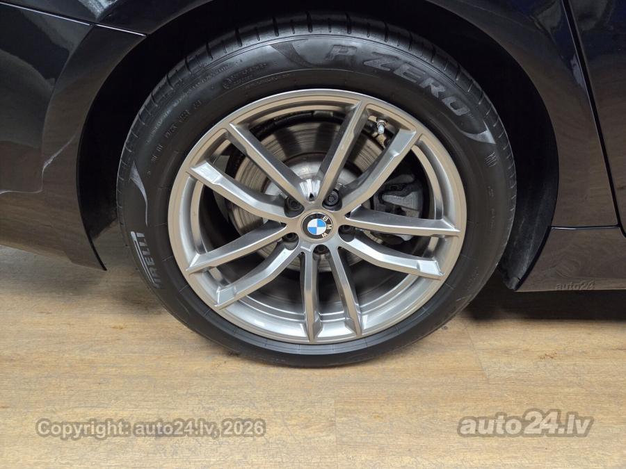 Black BMW 5 Series 2020 in Tallinn, with an engine capacity of 2.00 L and mileage of 166 thousand km for 21900 €, photo 23 on AUTOMOTO.COM.LV