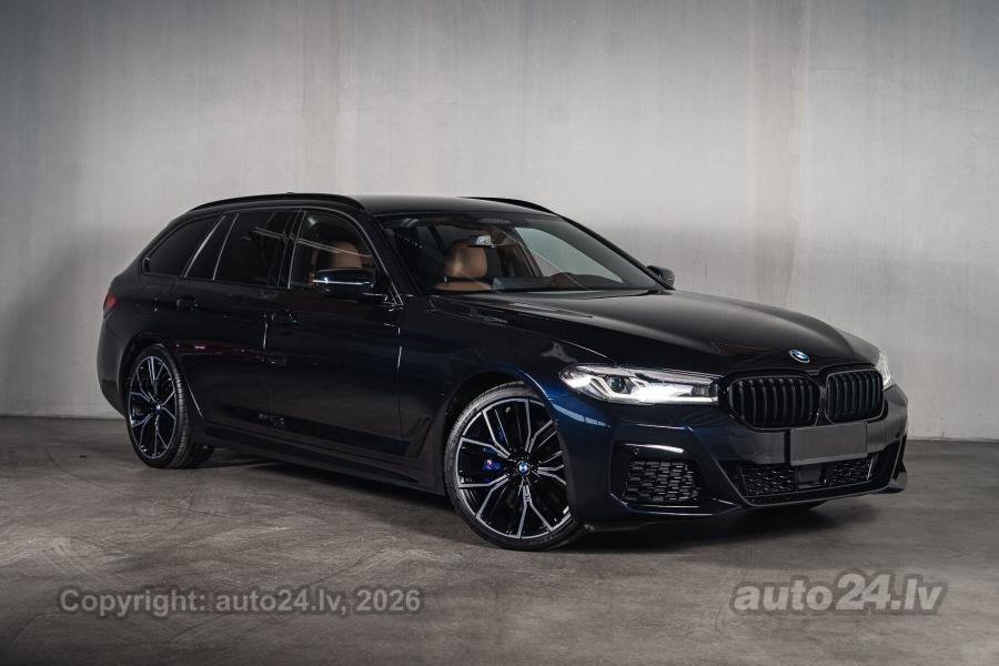 Melns BMW 5 Series 2020 Tallina, ar dzinēja tilpumu 3.00 L un nobraukumu 152 tūkst. km par 35990 €, foto 1 vietnē AUTOMOTO.COM.LV