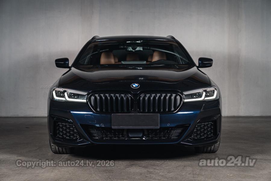 Melns BMW 5 Series 2020 Tallina, ar dzinēja tilpumu 3.00 L un nobraukumu 152 tūkst. km par 35990 €, foto 3 vietnē AUTOMOTO.COM.LV