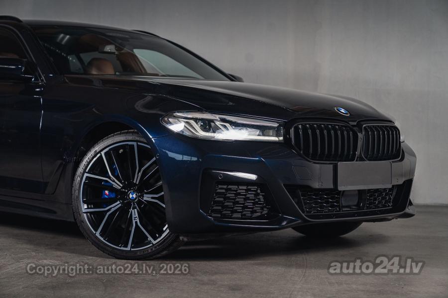 Melns BMW 5 Series 2020 Tallina, ar dzinēja tilpumu 3.00 L un nobraukumu 152 tūkst. km par 35990 €, foto 8 vietnē AUTOMOTO.COM.LV