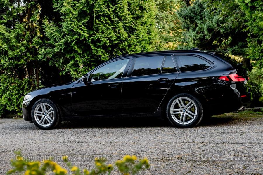 Black BMW 5 Series 2020 in Parnu, with an engine capacity of 3.00 L and mileage of 178 thousand km for 22499 €, photo 4 on AUTOMOTO.COM.LV