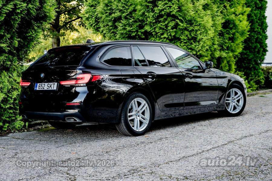 Black BMW 5 Series 2020 in Parnu, with an engine capacity of 3.00 L and mileage of 178 thousand km for 22499 €, photo 8 on AUTOMOTO.COM.LV