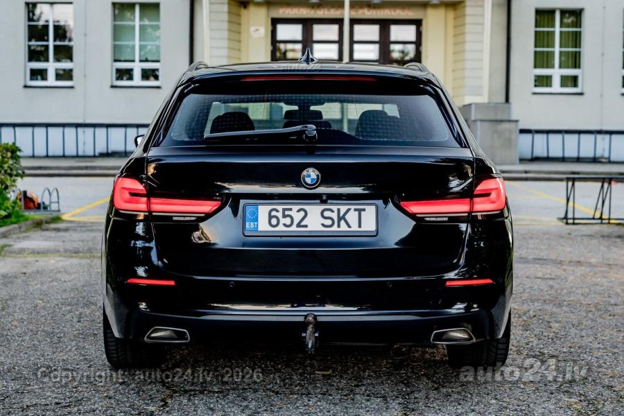 Black BMW 5 Series 2020 in Parnu, with an engine capacity of 3.00 L and mileage of 178 thousand km for 22499 €, photo 11 on AUTOMOTO.COM.LV