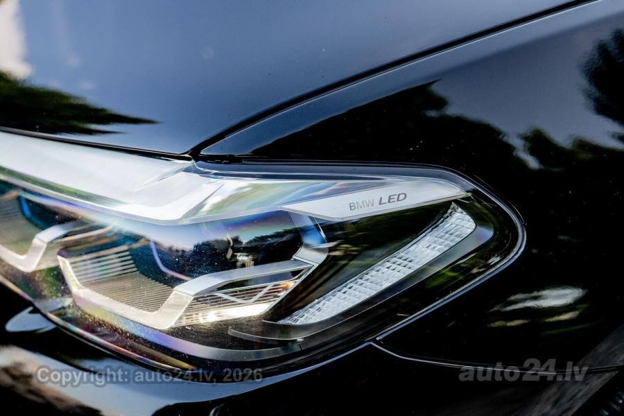 Black BMW 5 Series 2020 in Parnu, with an engine capacity of 3.00 L and mileage of 178 thousand km for 22499 €, photo 27 on AUTOMOTO.COM.LV
