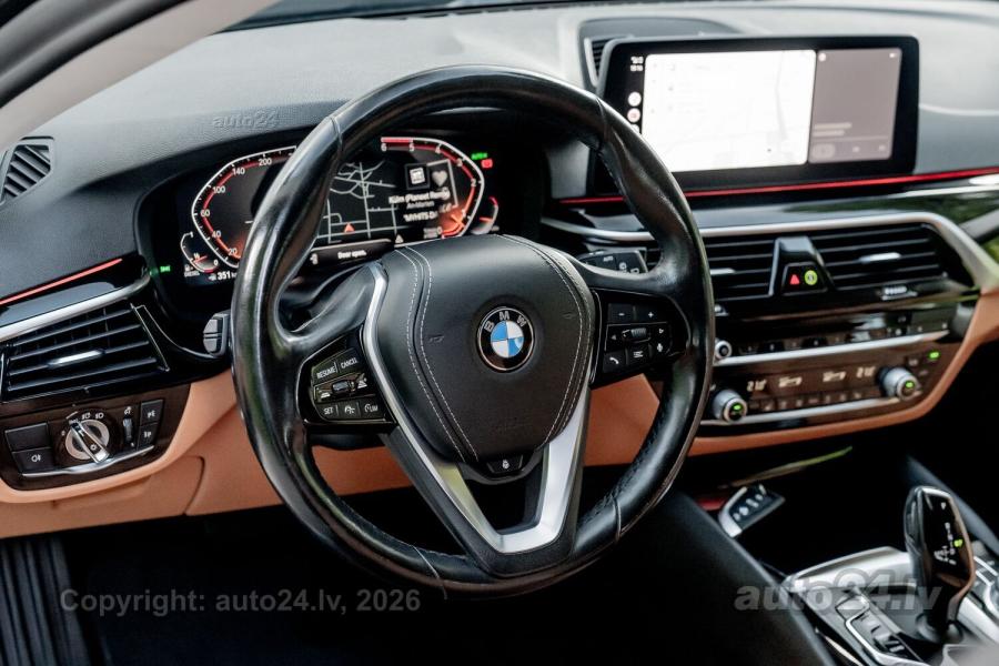 Black BMW 5 Series 2020 in Parnu, with an engine capacity of 3.00 L and mileage of 178 thousand km for 22499 €, photo 30 on AUTOMOTO.COM.LV