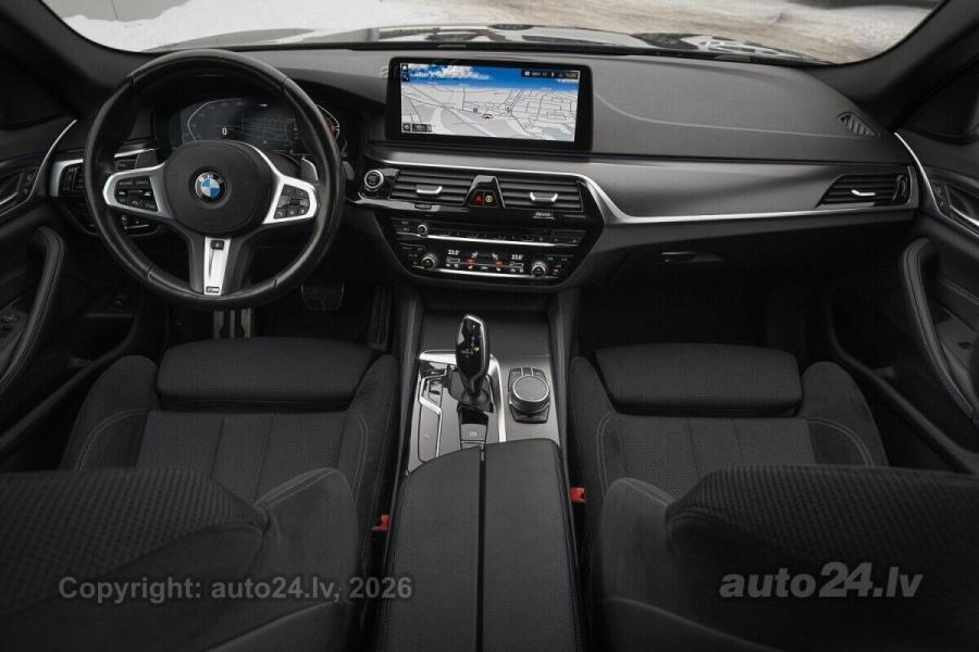 Melns BMW 5 Series 2021 Jelgava, ar dzinēja tilpumu 2.00 L un nobraukumu 159 tūkst. km par 27566 €, foto 13 vietnē AUTOMOTO.COM.LV