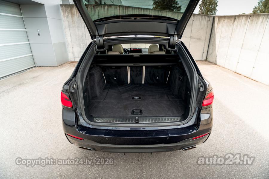Melns BMW 5 Series 2021 Tartu, ar dzinēja tilpumu 3.00 L un nobraukumu 189 tūkst. km par 29900 €, foto 7 vietnē AUTOMOTO.COM.LV
