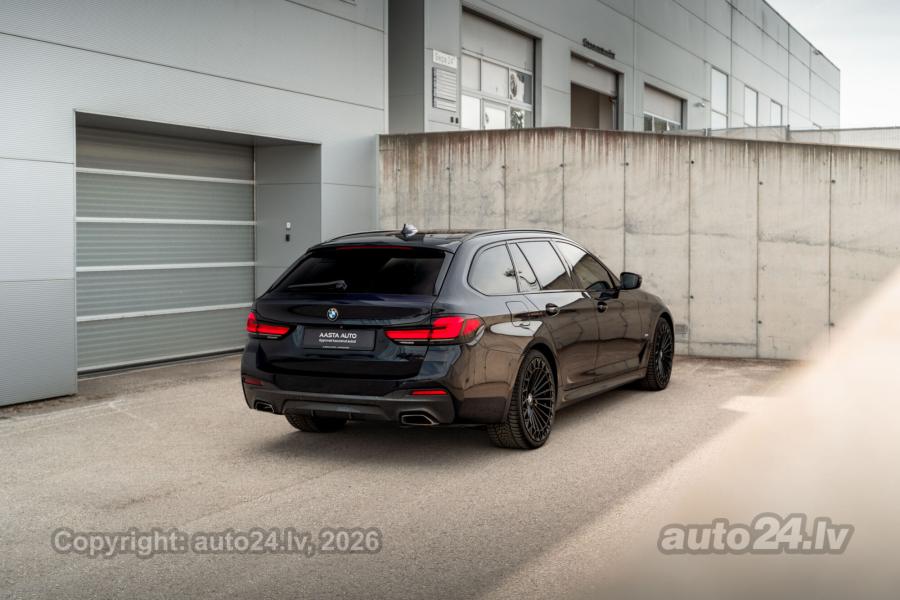 Melns BMW 5 Series 2021 Tartu, ar dzinēja tilpumu 3.00 L un nobraukumu 189 tūkst. km par 29900 €, foto 12 vietnē AUTOMOTO.COM.LV