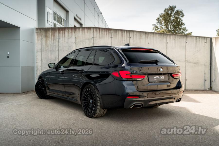 Melns BMW 5 Series 2021 Tartu, ar dzinēja tilpumu 3.00 L un nobraukumu 189 tūkst. km par 29900 €, foto 15 vietnē AUTOMOTO.COM.LV