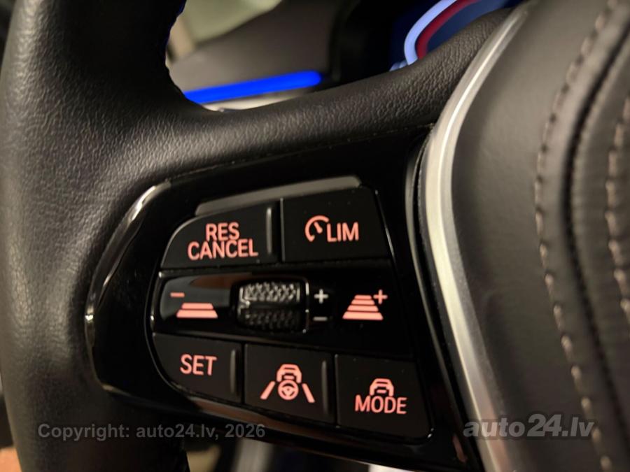 Melns BMW 5 Series 2021 Tallina, ar dzinēja tilpumu 2.00 L un nobraukumu 73 tūkst. km par 28900 €, foto 9 vietnē AUTOMOTO.COM.LV