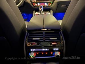 Melns BMW 5 Series 2021 Tallina, ar dzinēja tilpumu 2.00 L un nobraukumu 73 tūkst. km par 28900 €, foto 12 vietnē AUTOMOTO.COM.LV