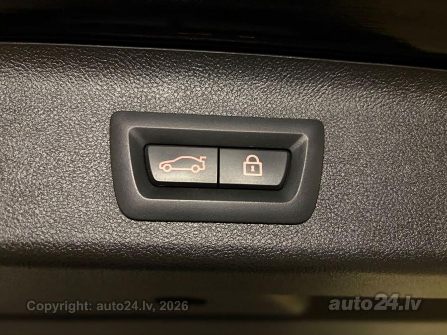 Melns BMW 5 Series 2021 Tallina, ar dzinēja tilpumu 2.00 L un nobraukumu 73 tūkst. km par 28900 €, foto 14 vietnē AUTOMOTO.COM.LV
