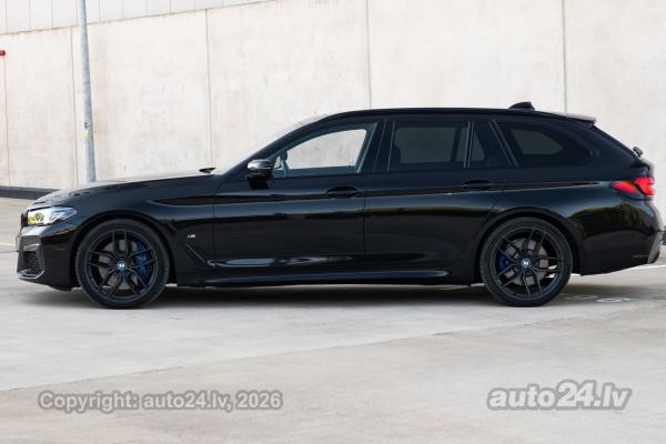 Black BMW 5 Series 2021 in Tallinn, with an engine capacity of 3.00 L and mileage of 203 thousand km for 34290 €, photo 6 on AUTOMOTO.COM.LV