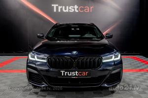 Black BMW 5 Series 2021 in Parnu, with an engine capacity of 2.00 L and mileage of 198 thousand km for 24400 €, photo 3 on AUTOMOTO.COM.LV