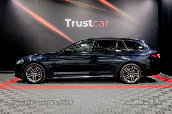 Black BMW 5 Series 2021 in Parnu, with an engine capacity of 2.00 L and mileage of 198 thousand km for 24400 €, photo 4 on AUTOMOTO.COM.LV
