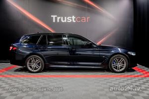 Black BMW 5 Series 2021 in Parnu, with an engine capacity of 2.00 L and mileage of 198 thousand km for 24400 €, photo 8 on AUTOMOTO.COM.LV